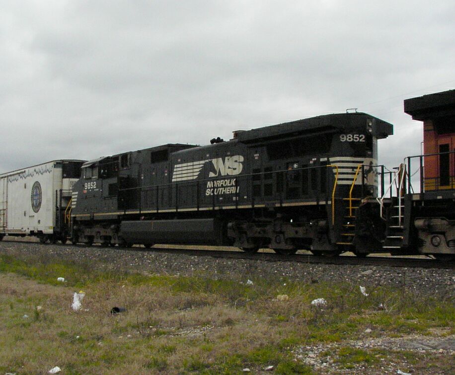 NS 9852
